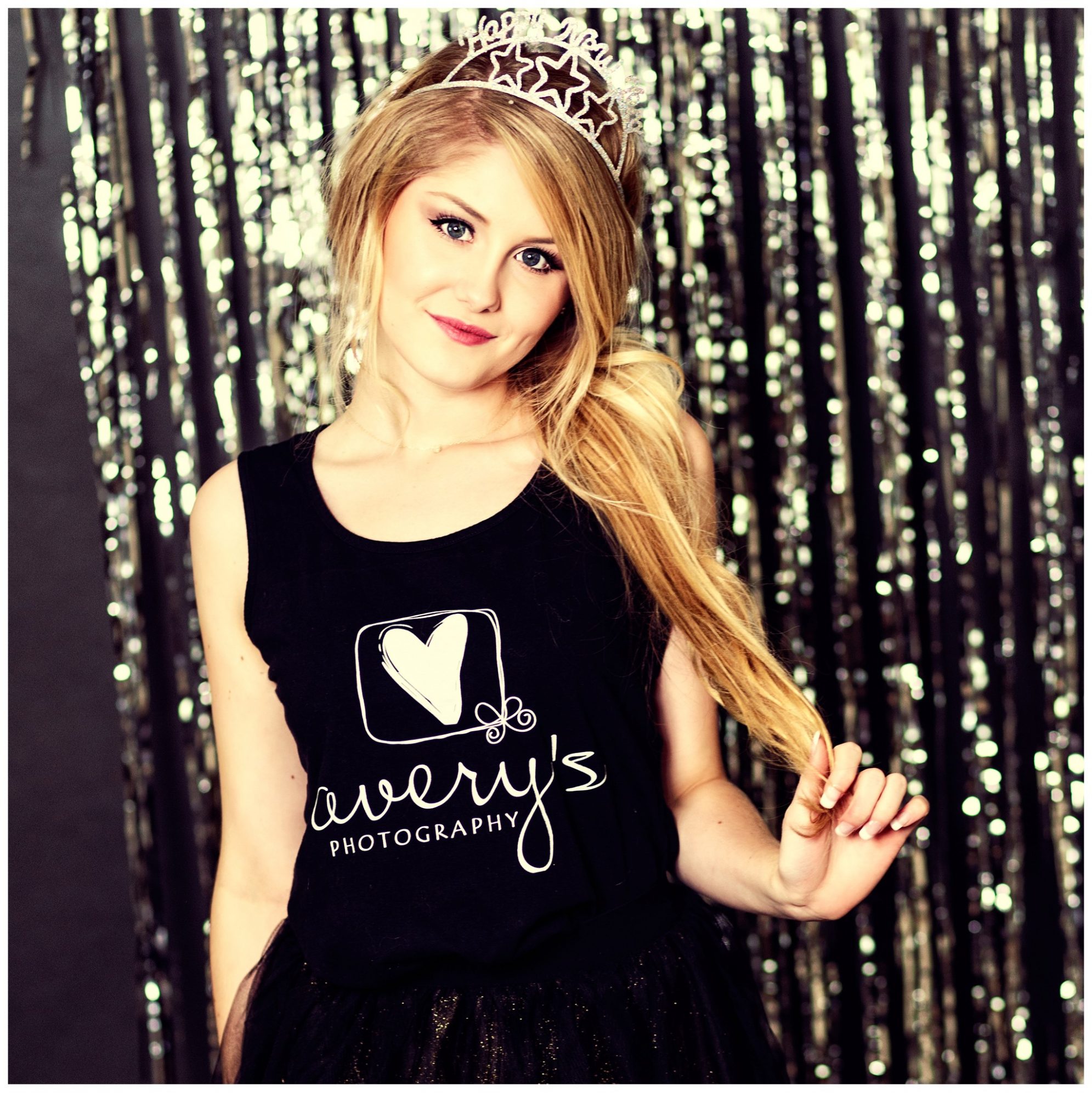 Fun New Years Eve Photo Shoot | Louisville Senior Photograph